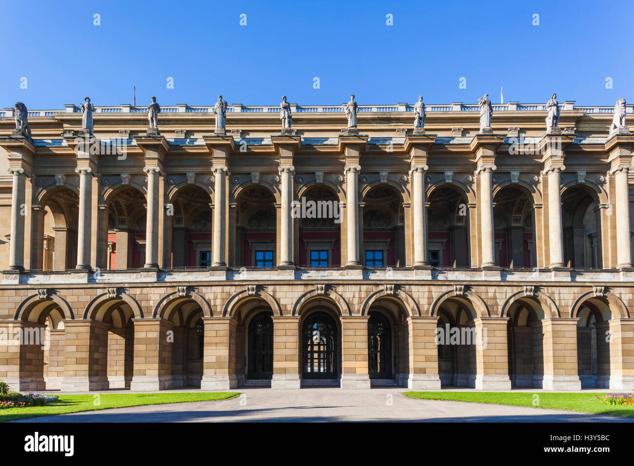Munich museums hi-res stock photography and images - Alamy
