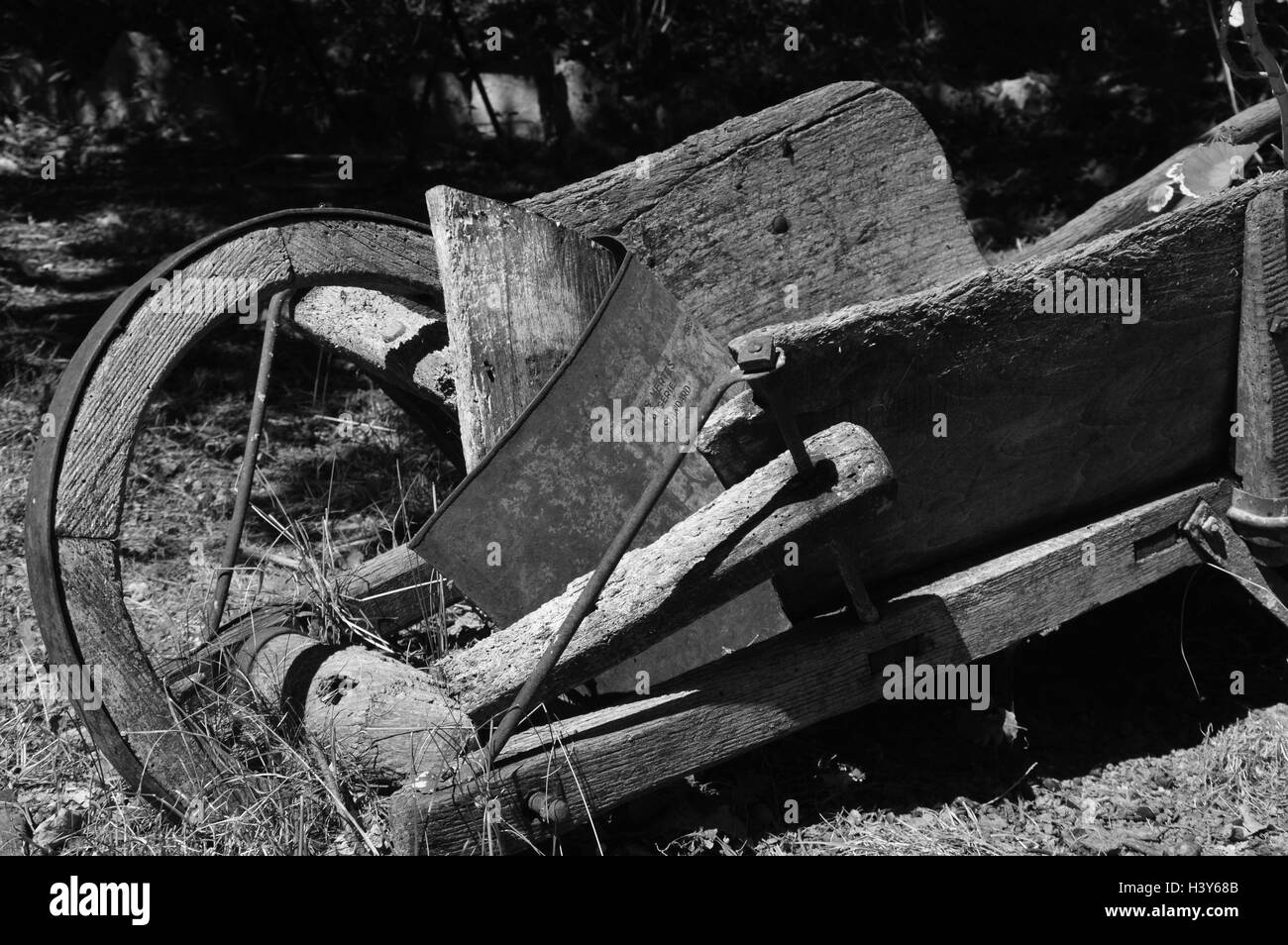 An Old Wheelbarrow Stock Photo - Alamy