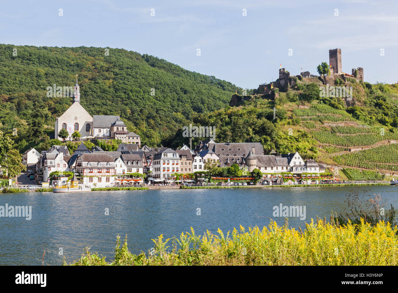 Germany, Rhineland-Palatinate, Moselle, Beilstein and Metternich Castle ...