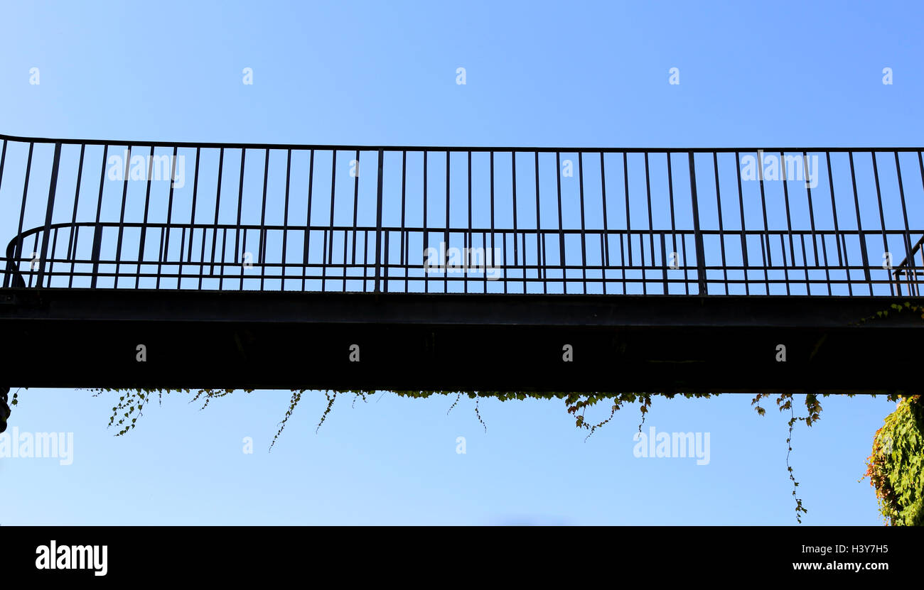 Suspended above the valley hi-res stock photography and images - Alamy