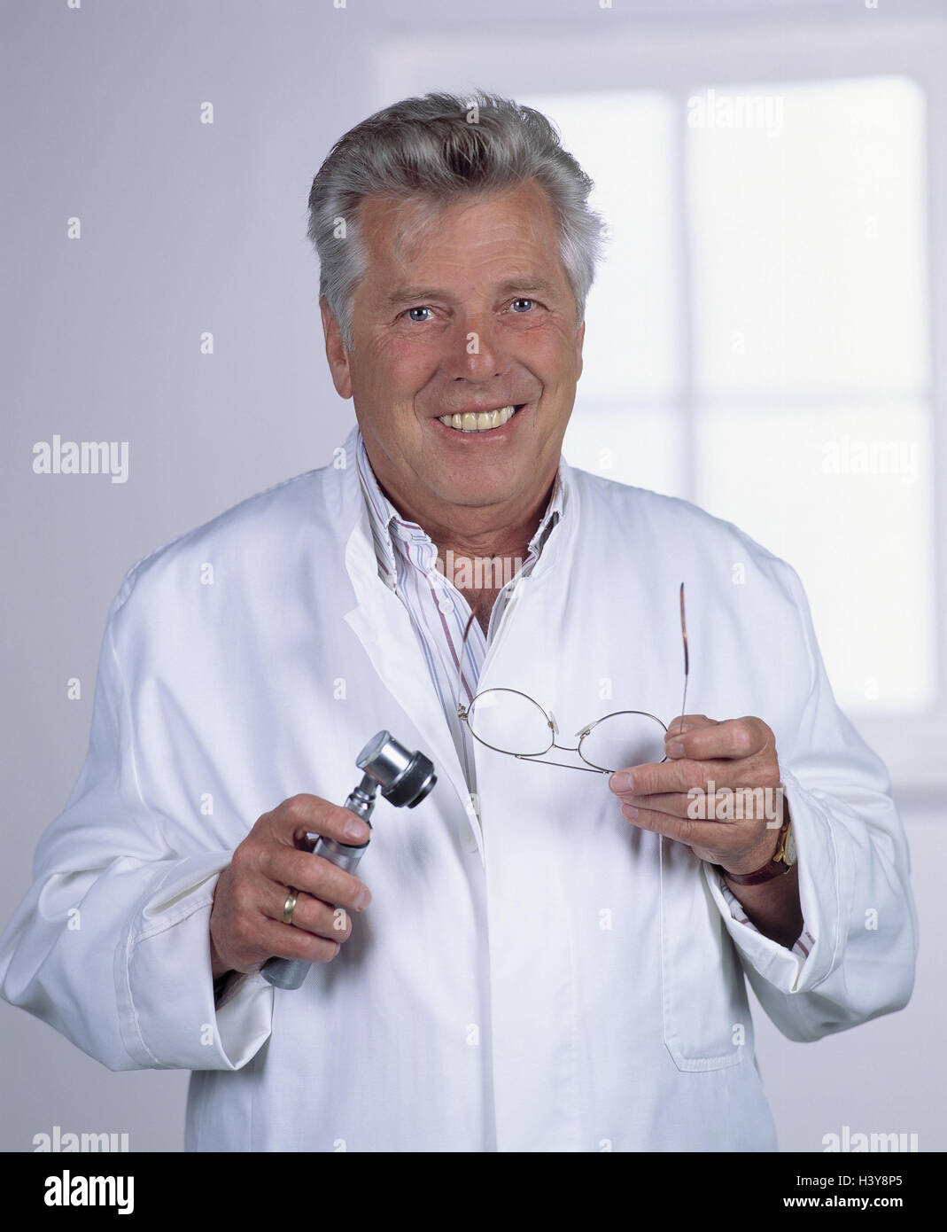 Doctor, specialist, dermatologist, portrait, inside, studio, cut out ...