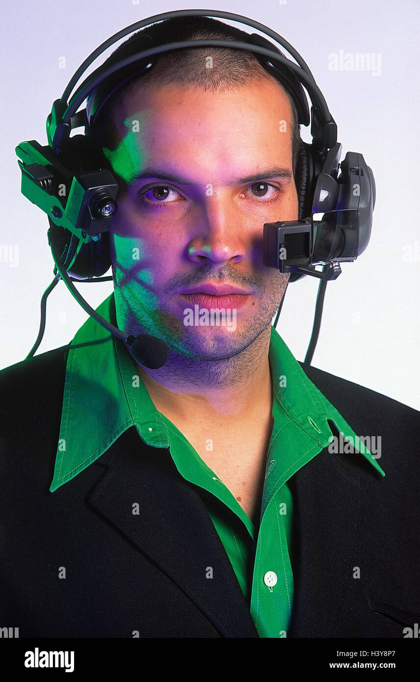 Web reporter, portrait, producer, Xybernaut, "mobile wizard", Internet ...