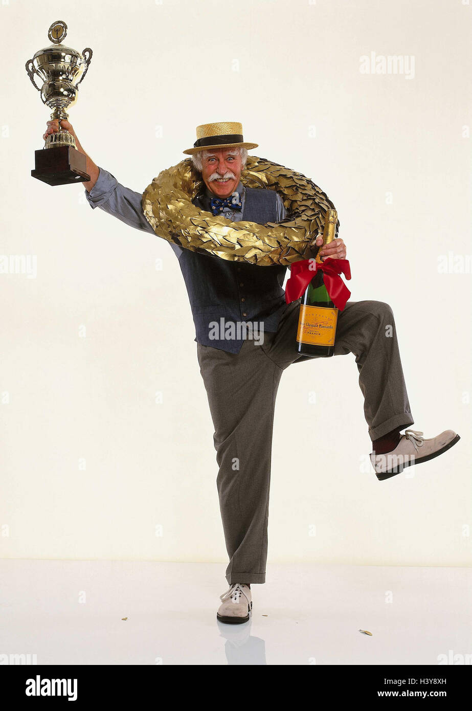 Victory wreath hi-res stock photography and images - Alamy