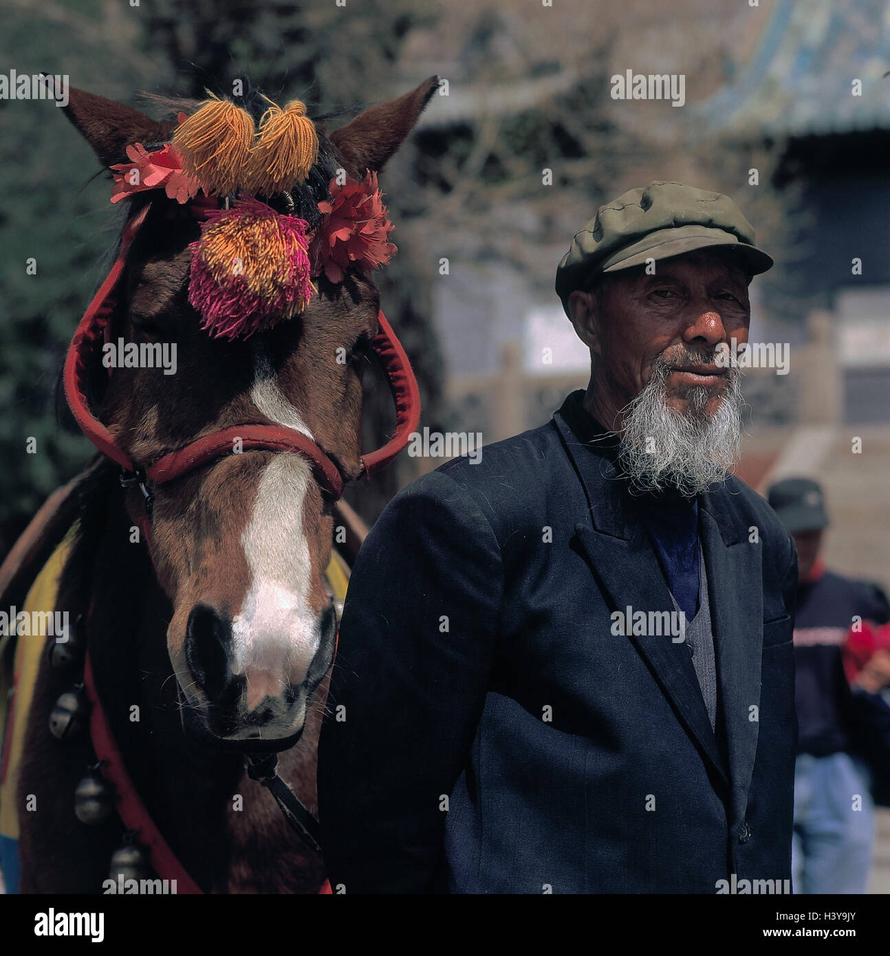 China, Shaanxi, Datong, man, horse, portrait, Shenxi, Shensi, Schensi ...