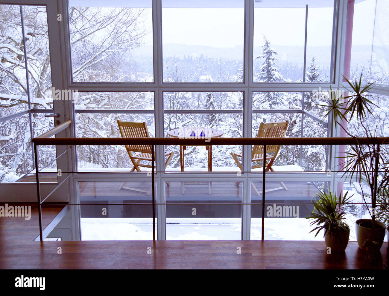 Gallery apartment, balcony, Fensterfront, View, Winterlandschaft ...