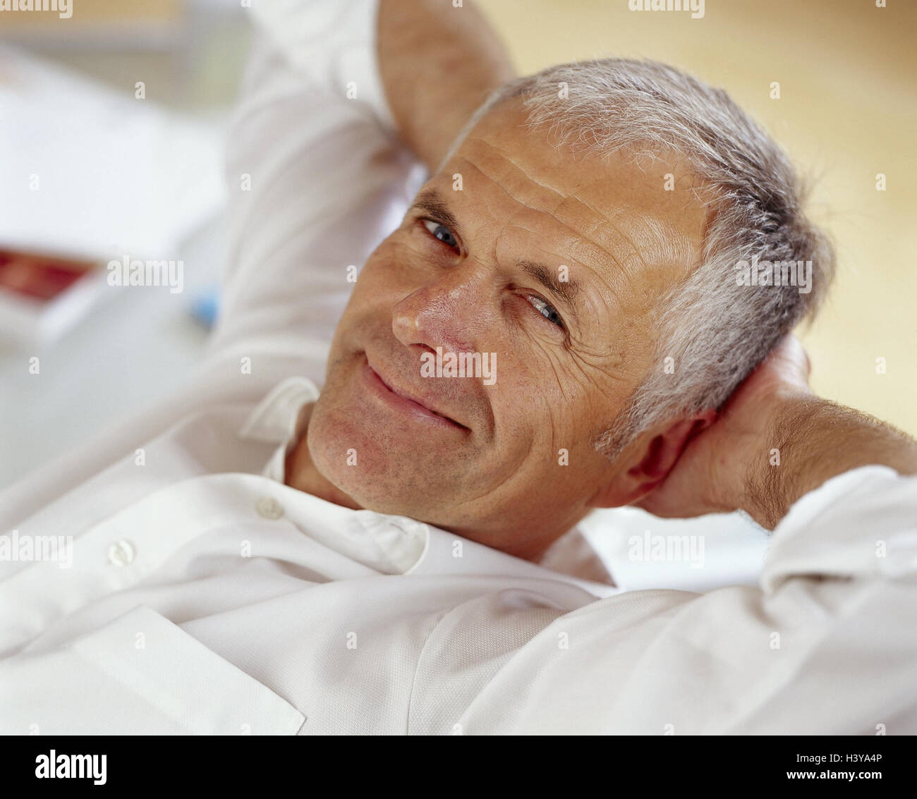 Office, desk, office worker, work break, is relaxing, lean back ...