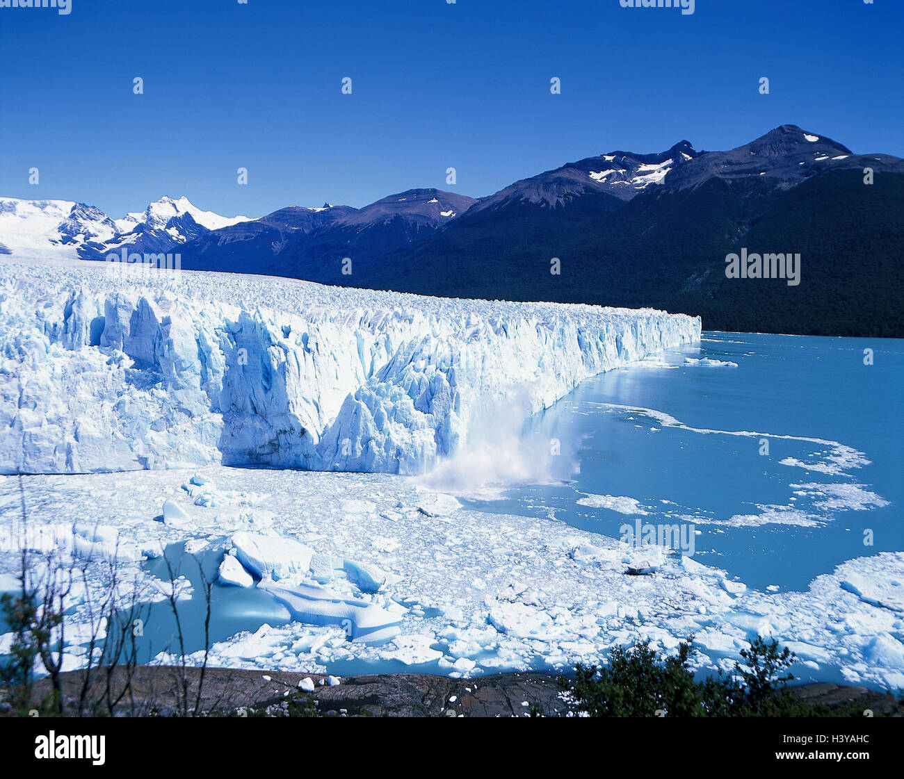Argentina, Patagonia, national park batch Glaciares, glacier Perito ...