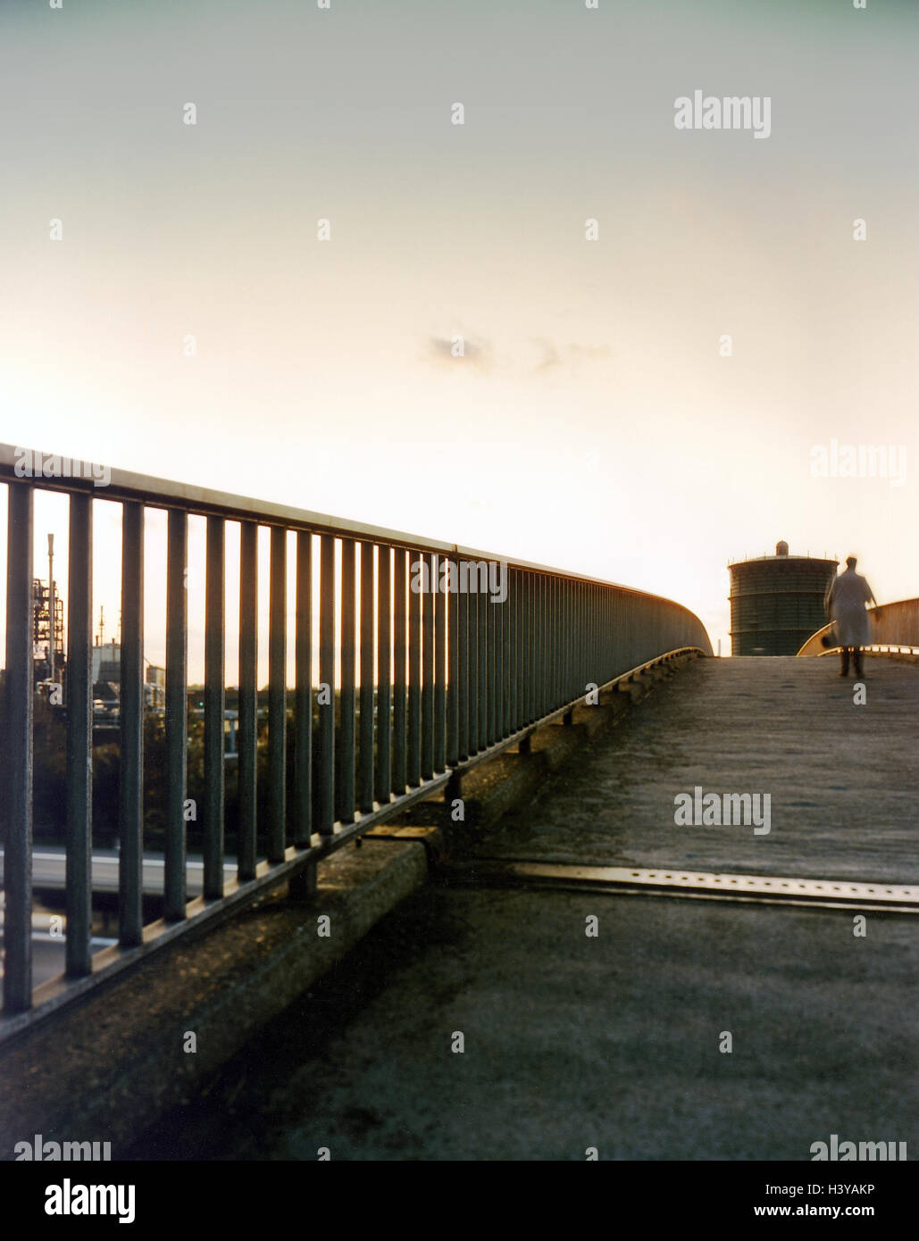 Footbridge, evening light, passer-by, outside, way, footpath ...