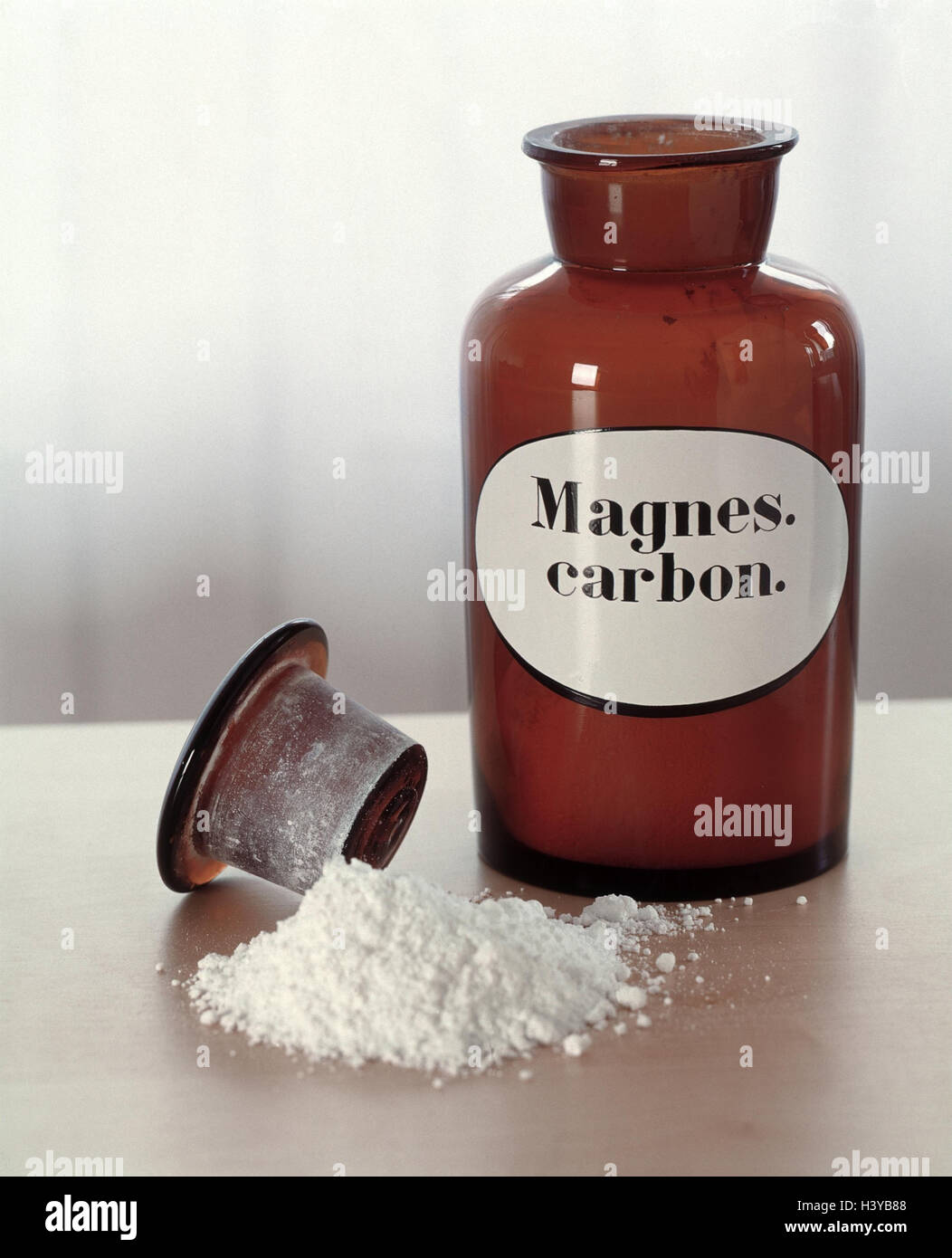 Glass vessel, Magnesiumcarbonat, powder, medicine, homoeopathy, drug ...