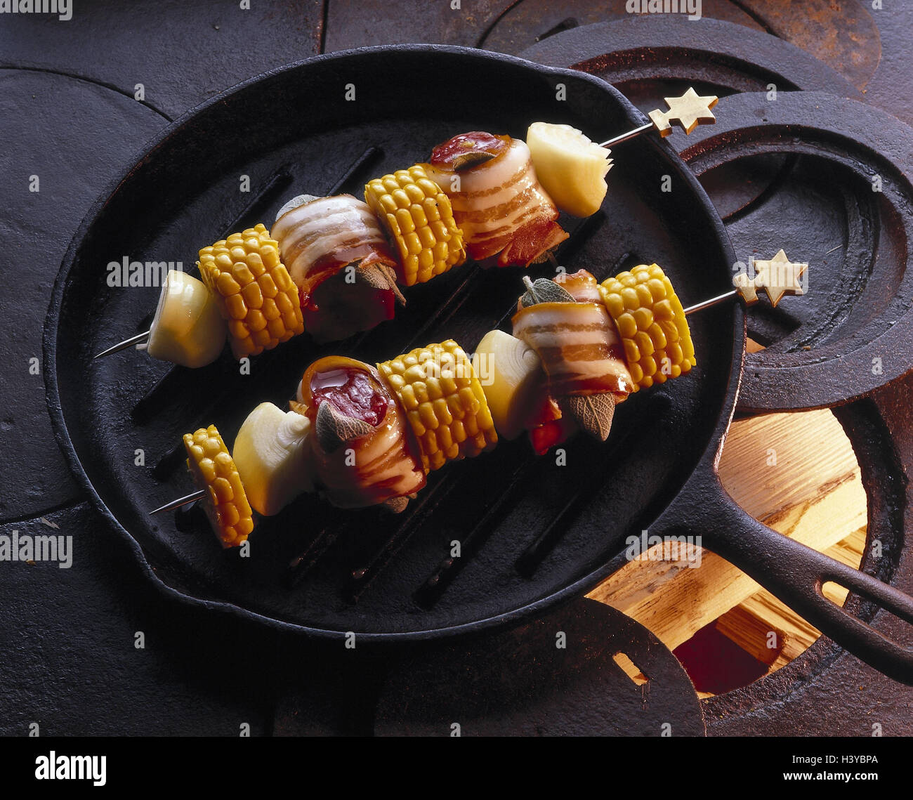 Grill pan, May lamb spits, cooking, focus, wooden kiln, detail, pan ...
