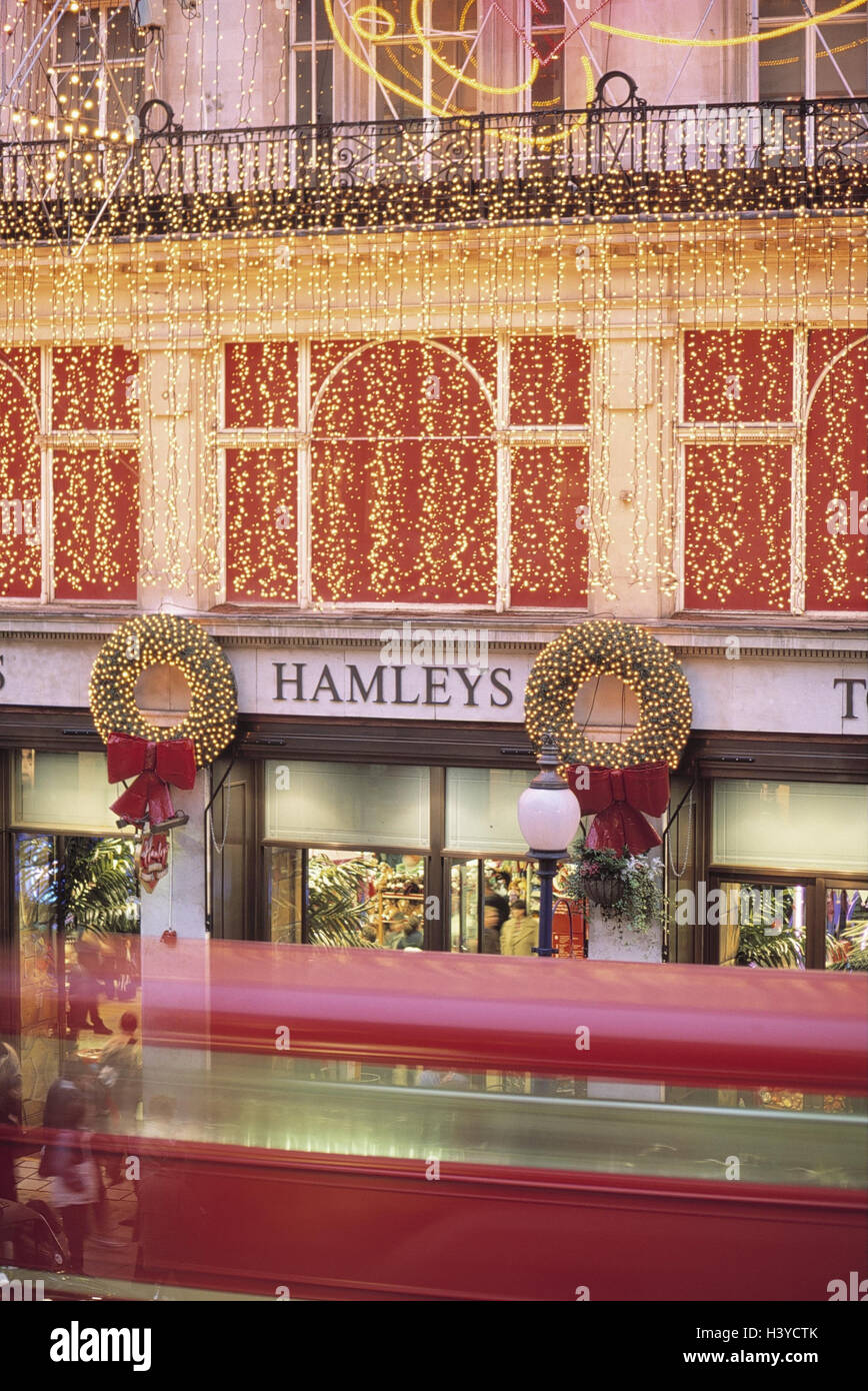 Hamleys london christmas hi-res stock photography and images - Alamy