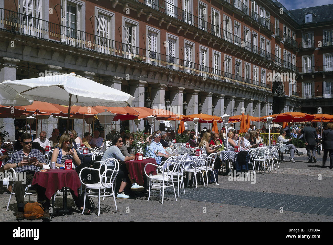 Spain, Madrid, plaza Mayor, Street cafe, Zentralspanien, town, capital ...
