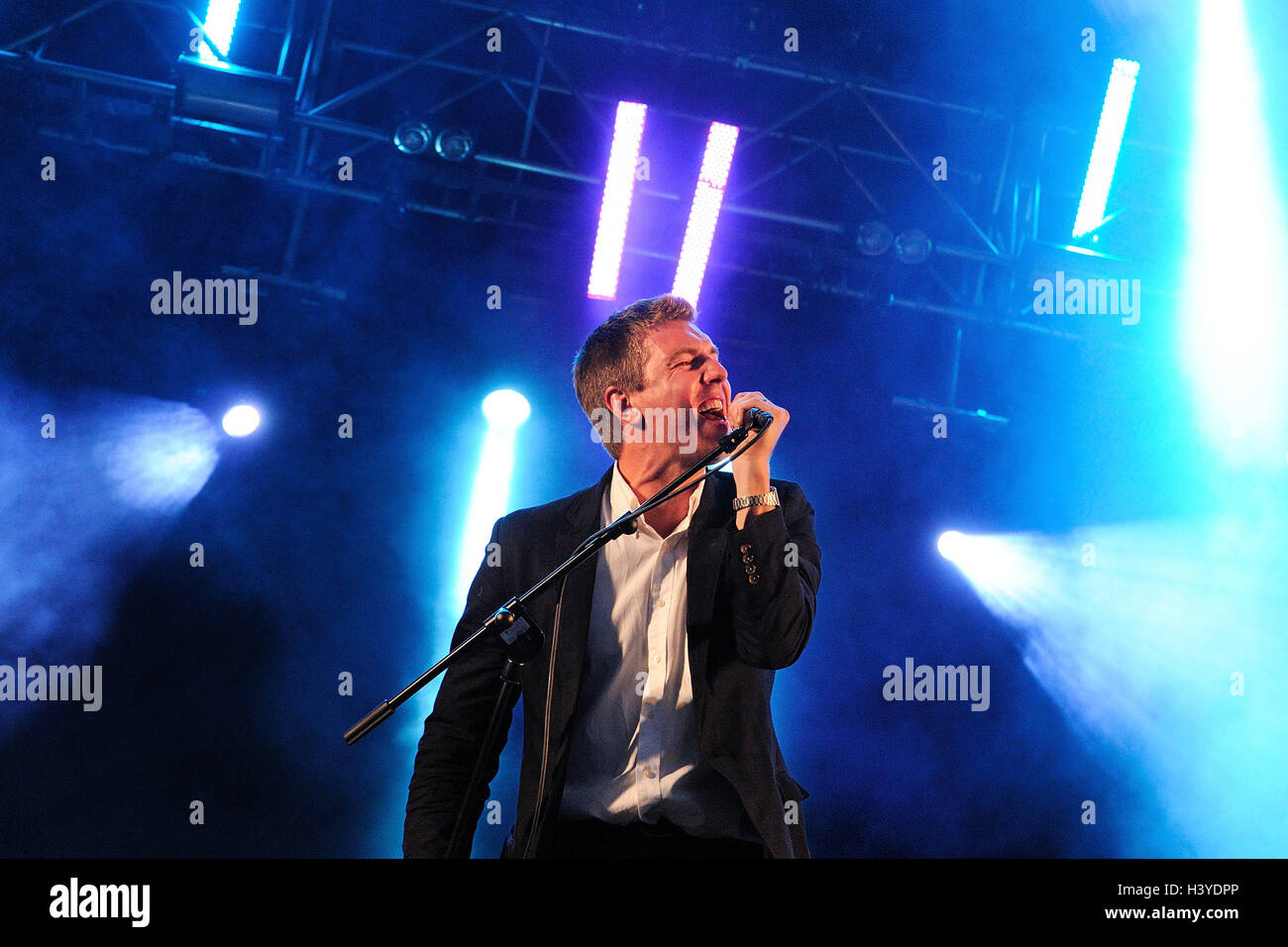 The walkmen band hi-res stock photography and images - Alamy
