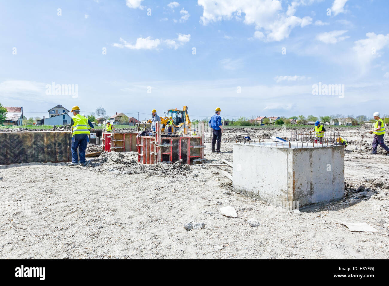 Demountable structure building hi-res stock photography and images - Alamy
