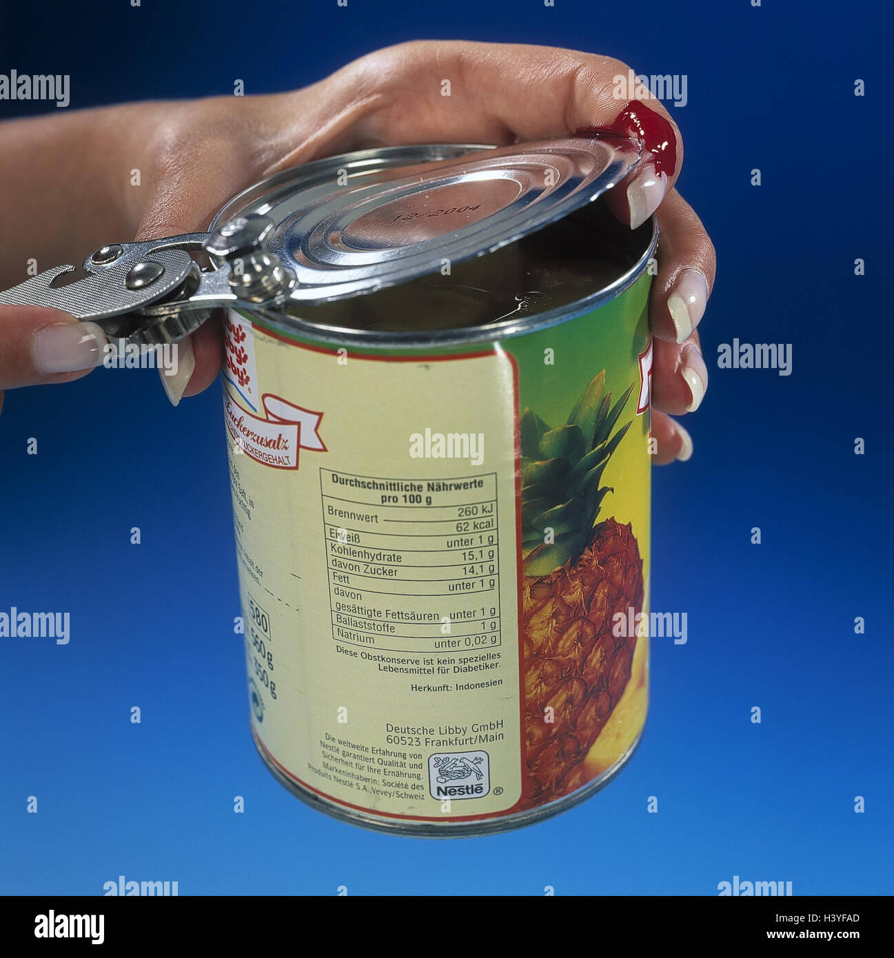Woman, detail, hands, canned food tin, open, injury, studio, women's ...