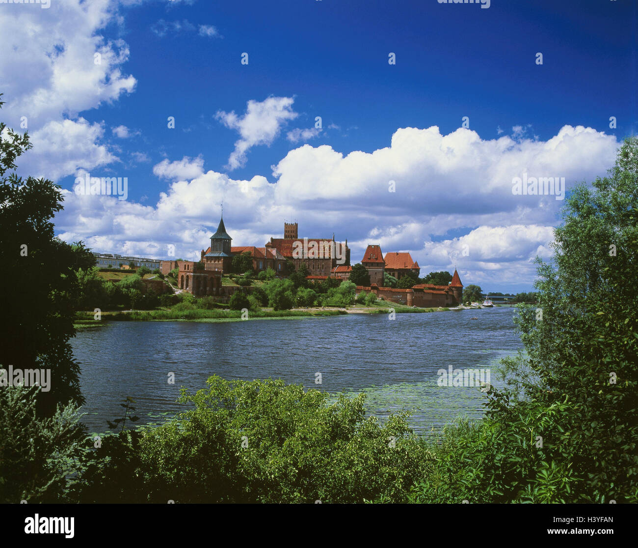 Poland, Marien's castle, river Nogat, Europe, to North Pole, place of ...