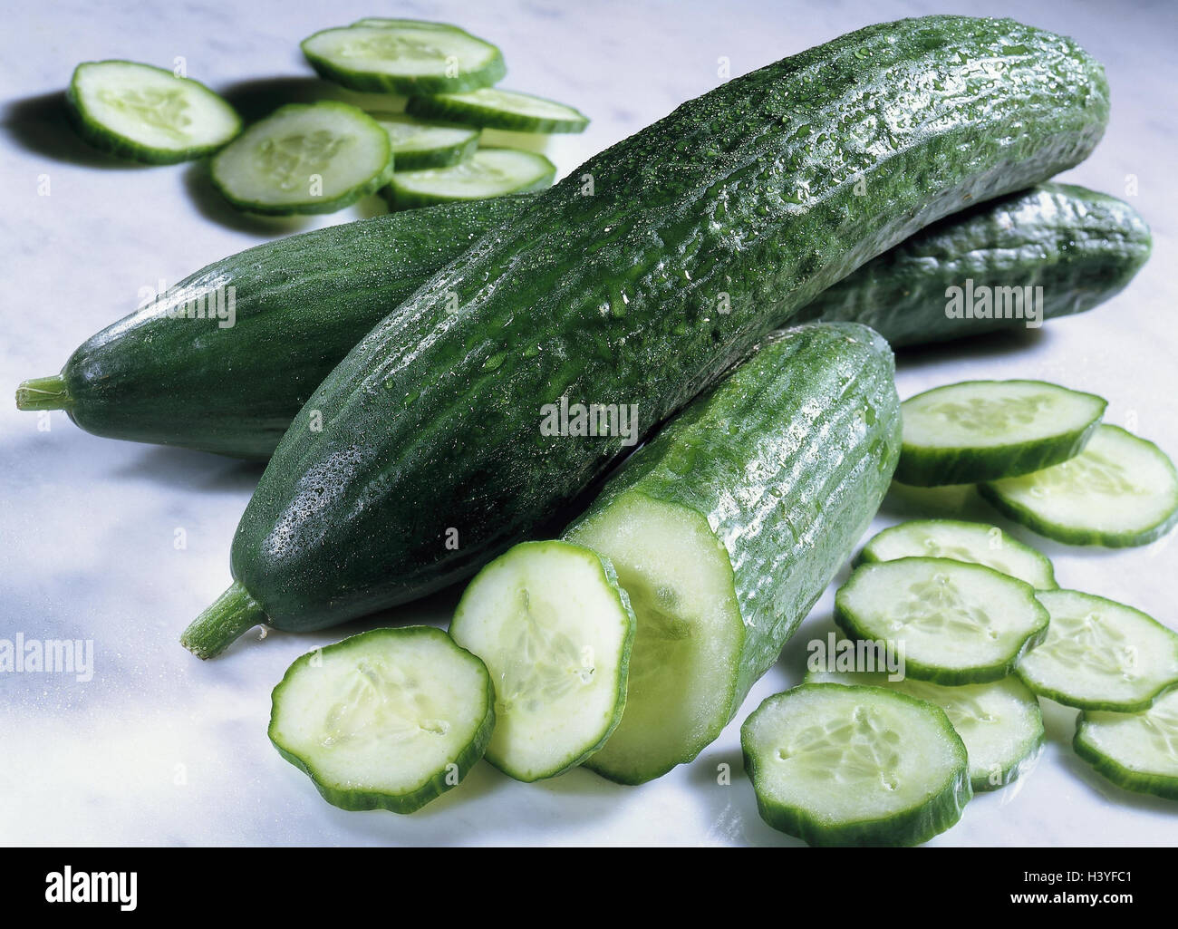 Cucumber, completely, cut open, salad, vegetables, cucumber, queue ...