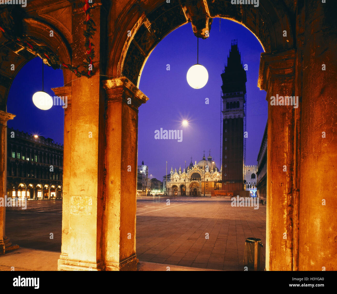 Italy, Venice, St. Mark's Square, arcades, Basilica Tu San Marco ...
