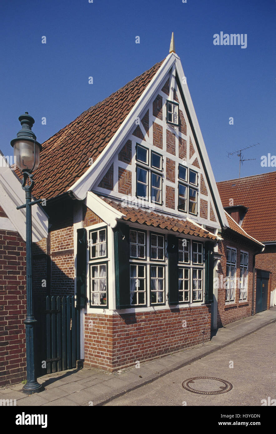 Germany, Lower Saxony, viper village, Old Town, half-timbered house ...
