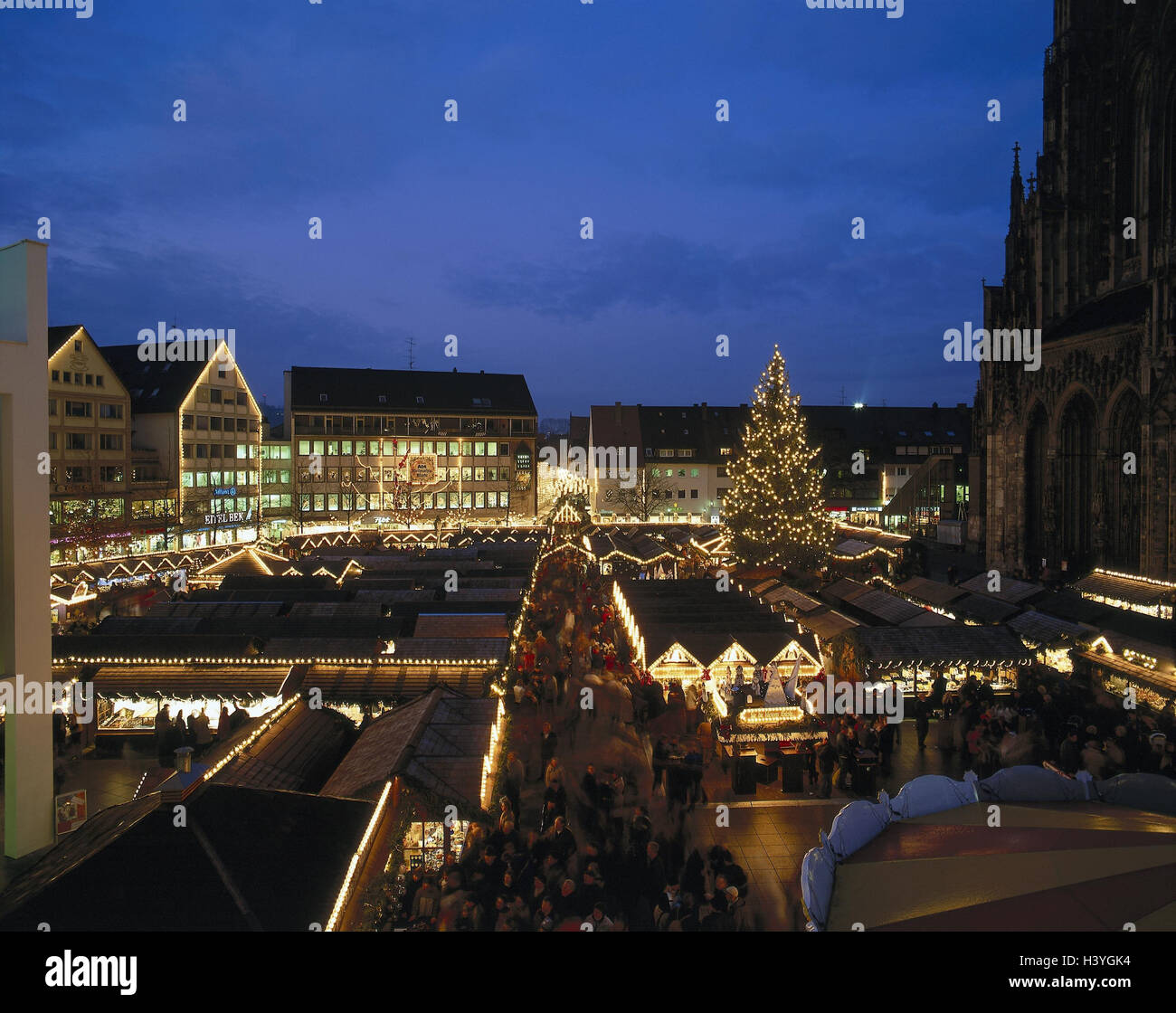 The christmas market of ulm hi-res stock photography and images - Alamy
