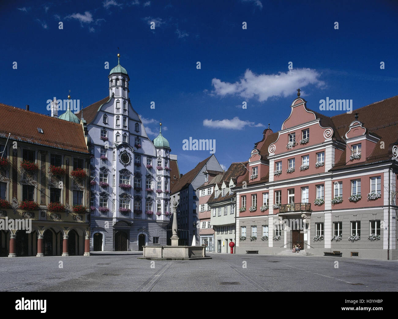 Super structures hi-res stock photography and images - Alamy