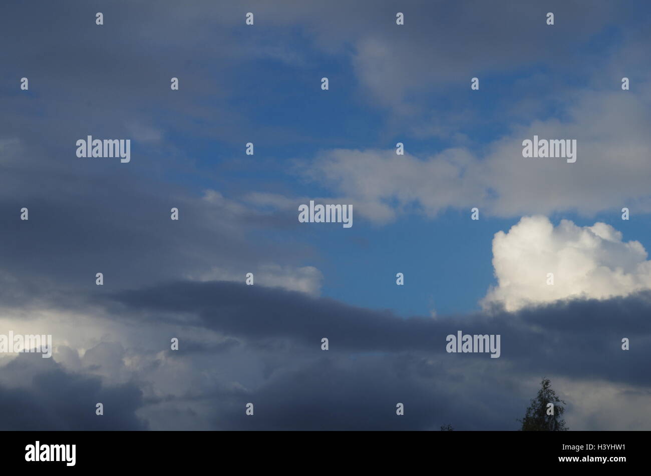 Awesome clouds hi-res stock photography and images - Alamy