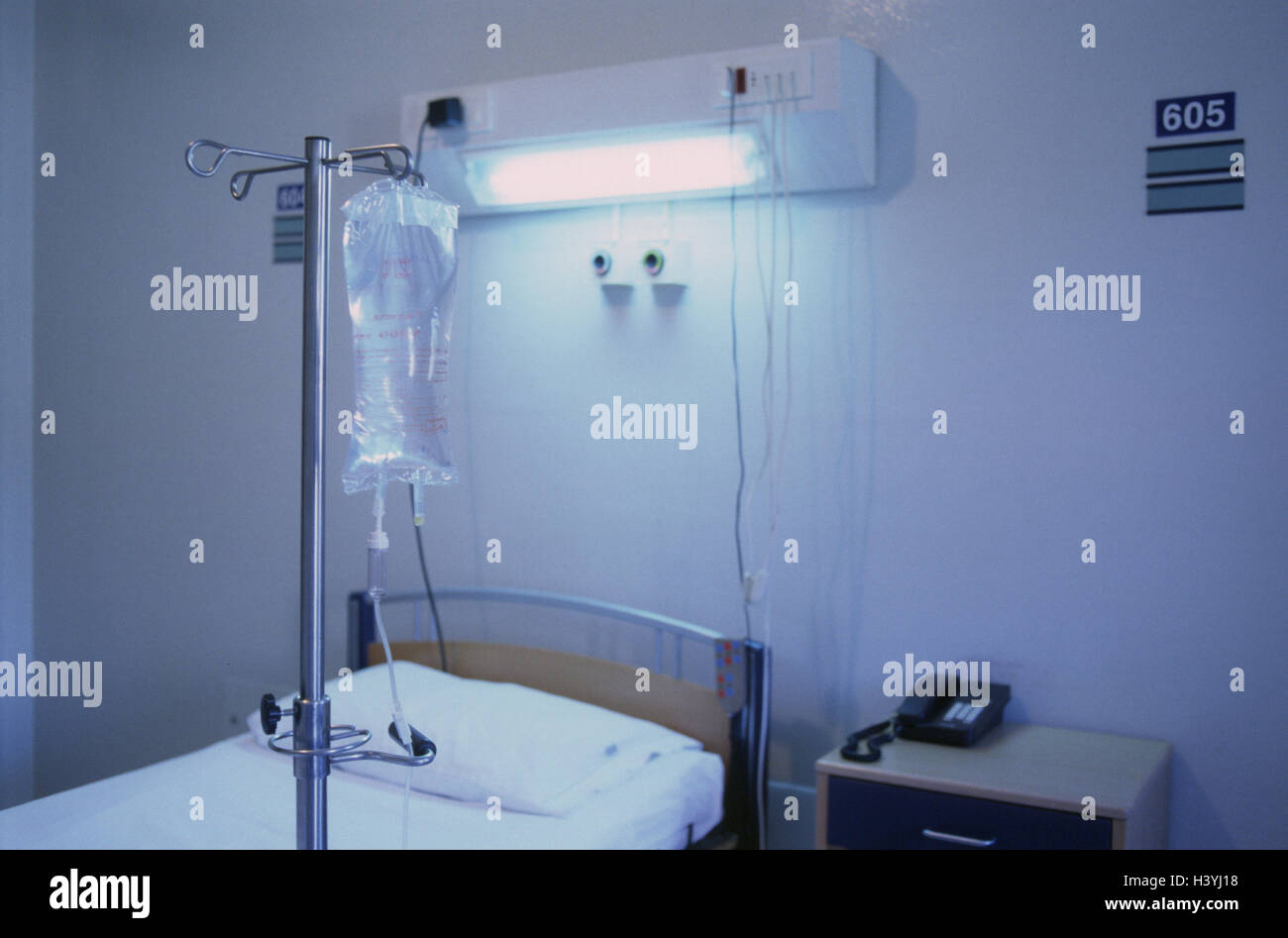 Hospital, ward, bed, blank, drip, drip stand, headlight, clinic, room ...