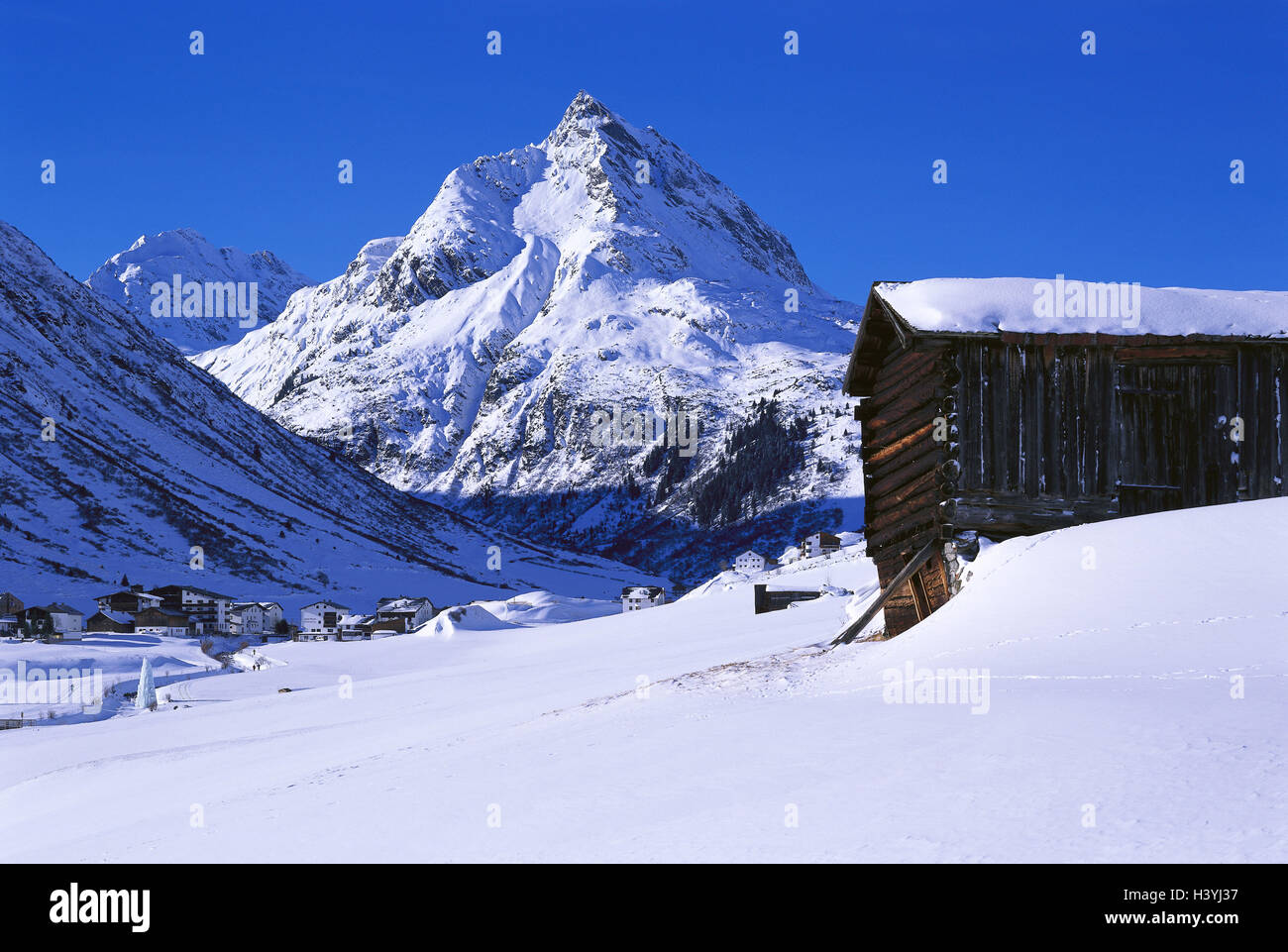 Austria, Tyrol, Paznaun, Galtür, local view, winter, Europe ...