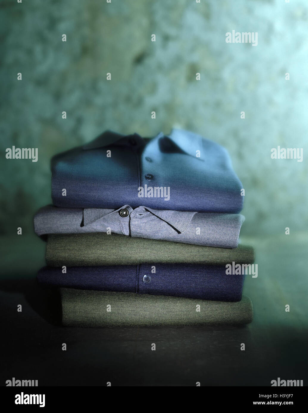 Shirts and other tops hi-res stock photography and images - Alamy