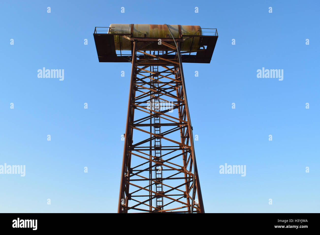 Rusty rustic antique water tower hi-res stock photography and images ...