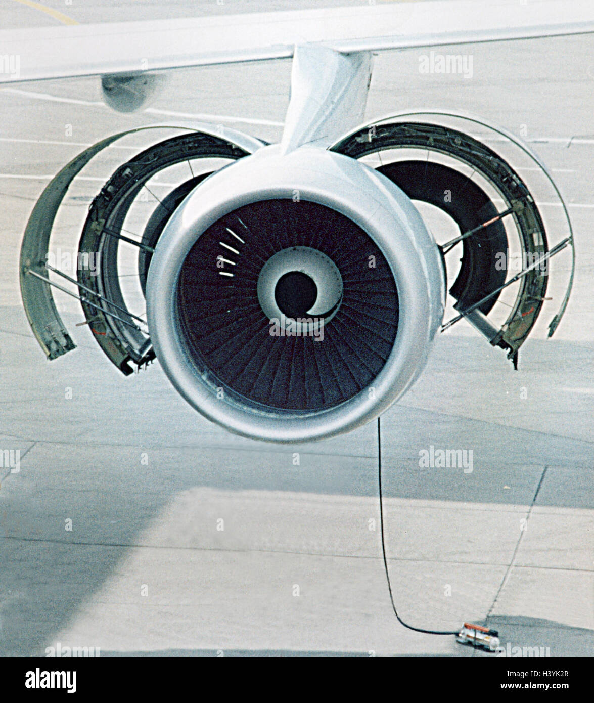 Turbo fans engine hi-res stock photography and images - Alamy