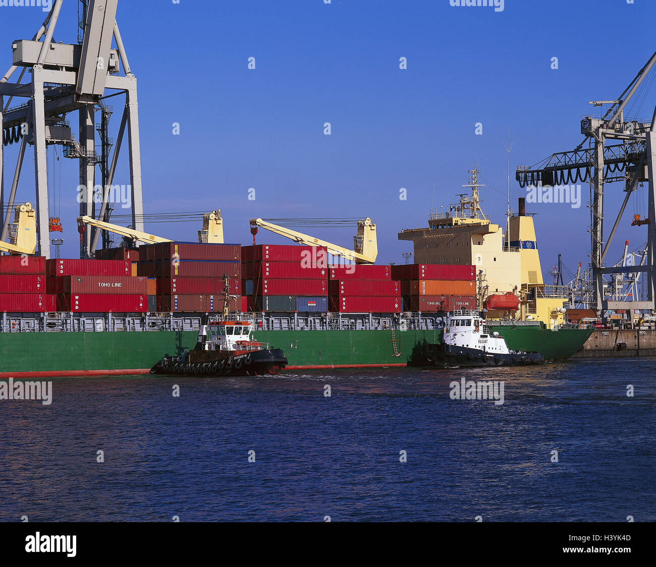 Germany, Hamburg, harbour, Walter's court, container terminal ...