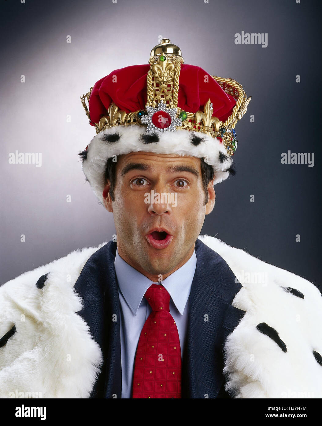 King, young, ermine's casing, crown, facial play, is surprised, half ...