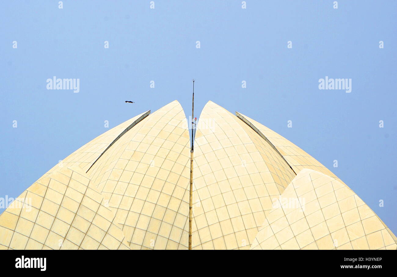 Exterior view of the Lotus Temple, a Baha'i House of Worship, in New ...