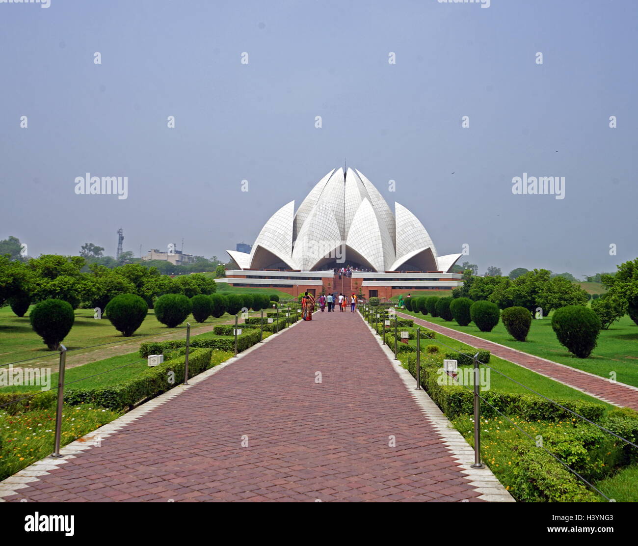 Exterior view of the Lotus Temple, a Baha'i House of Worship, in New ...