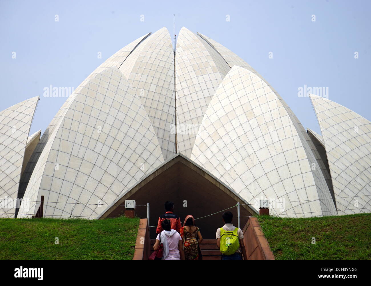 Exterior view of the Lotus Temple, a Baha'i House of Worship, in New ...