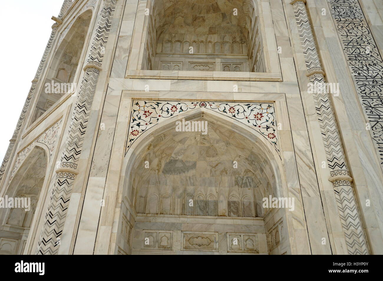 View of a mosque within the grounds of the Taj Mahal, an ivory-white ...