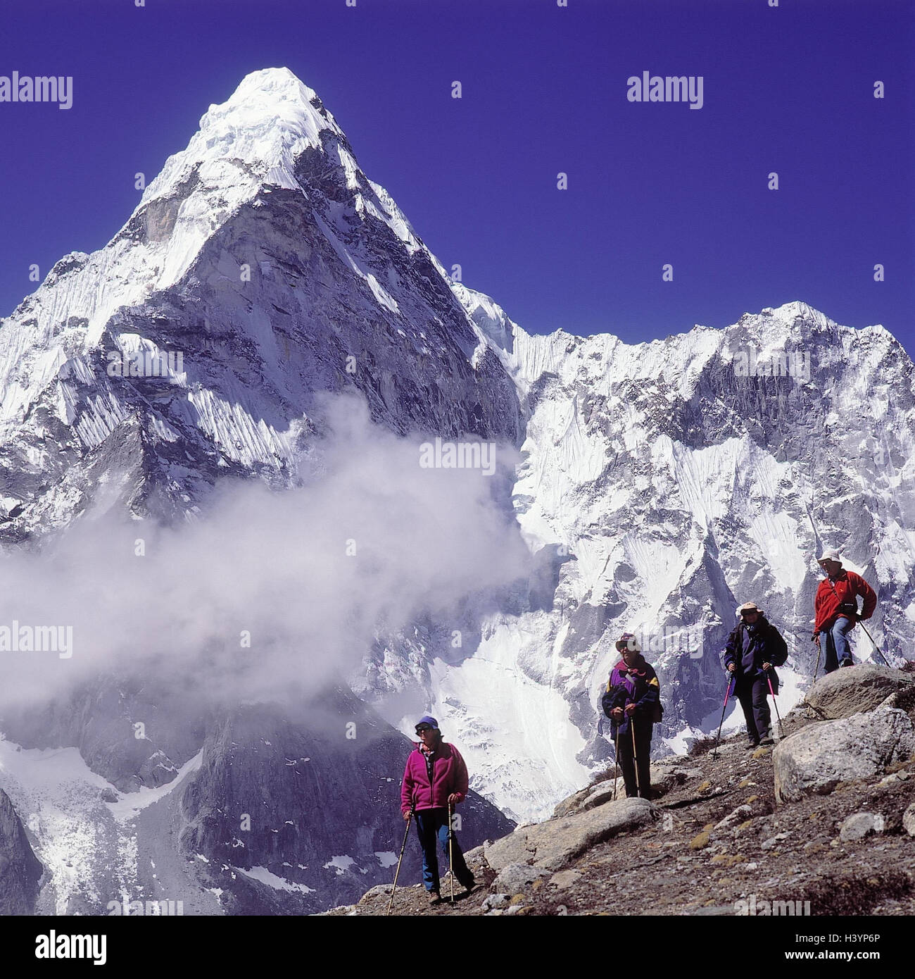 Nepal, region Khumbu, close Chukhung, mountaineer, view, ama Dablam ...