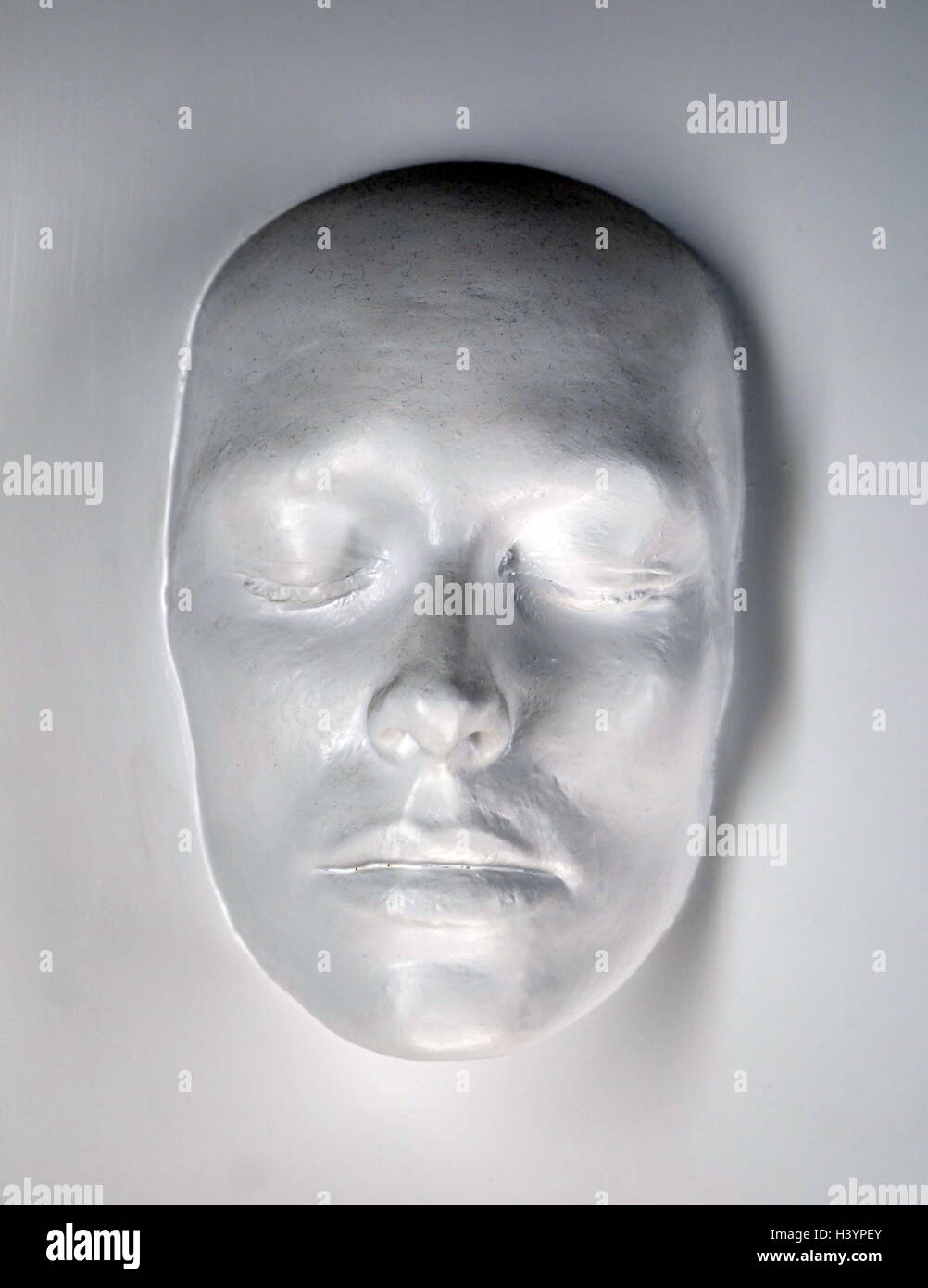 Cast of a female face. Dated 21st Century Stock Photo - Alamy