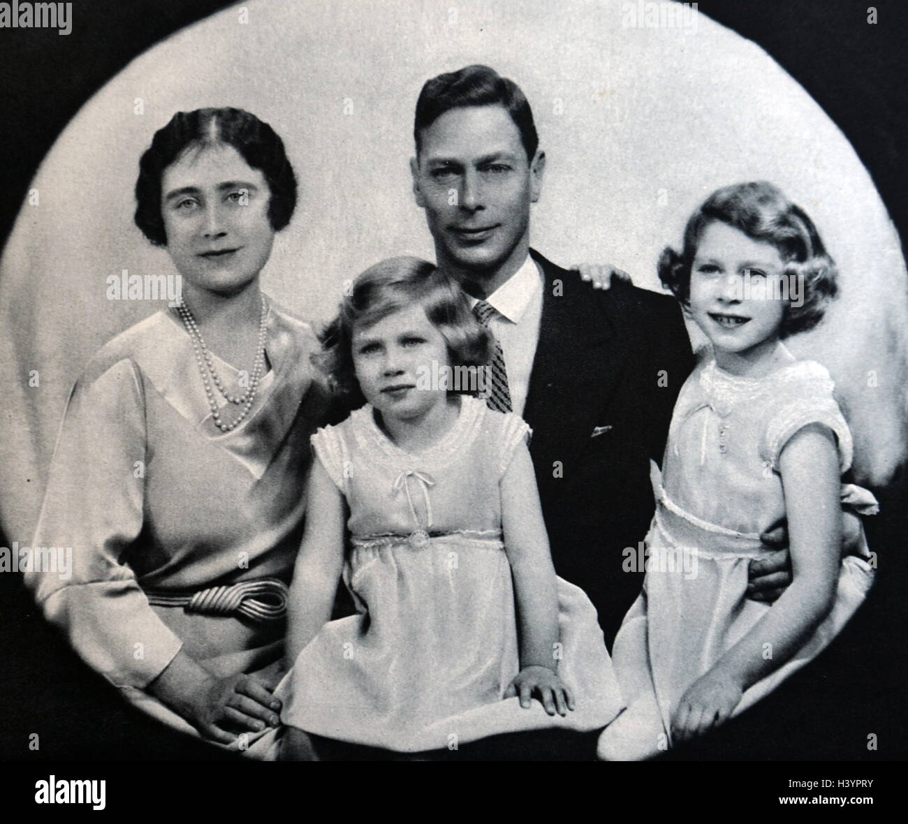 Queen elizabeth duke of windsor hi-res stock photography and images - Alamy