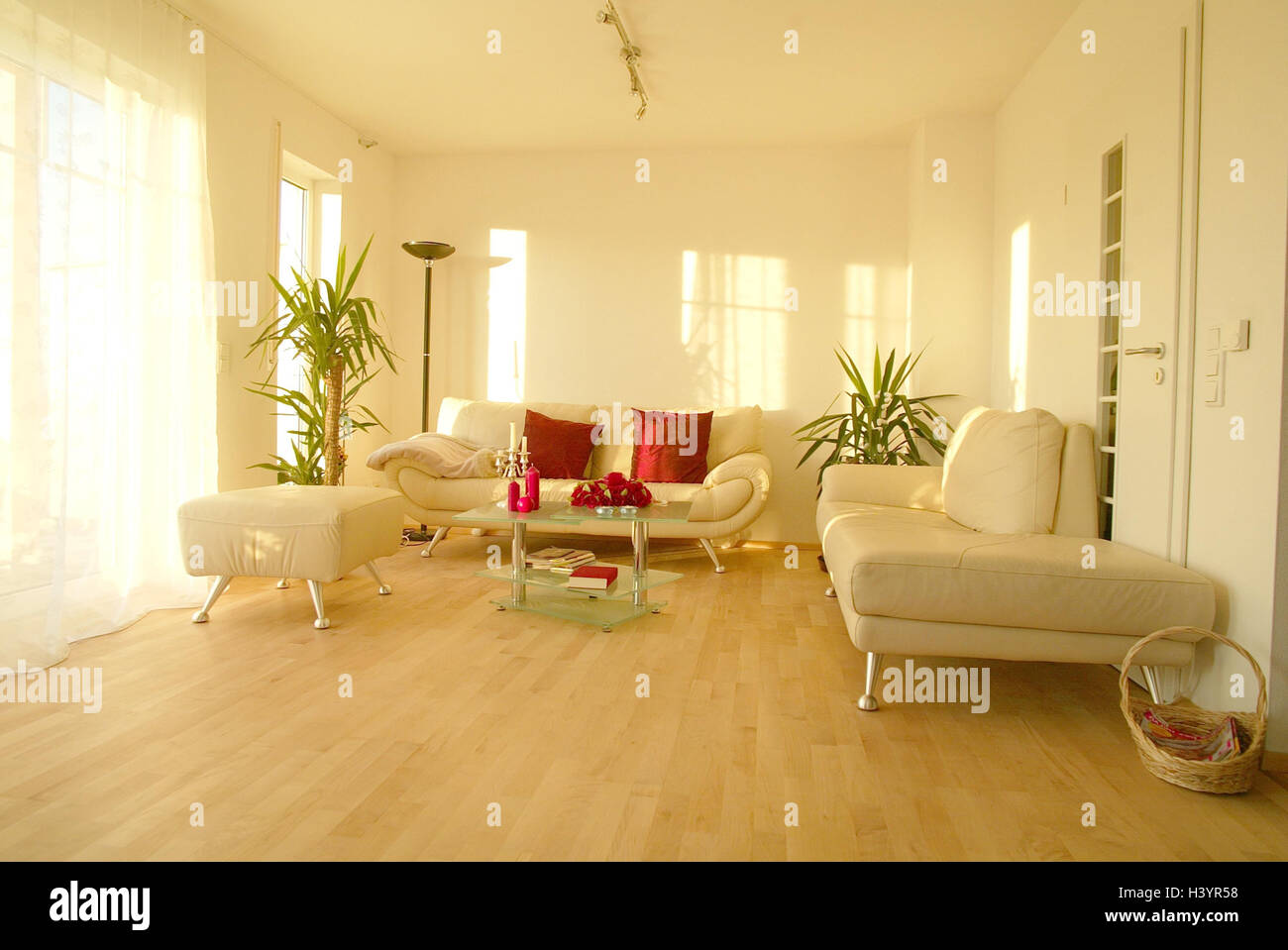 Rooms setup hi-res stock photography and images - Alamy