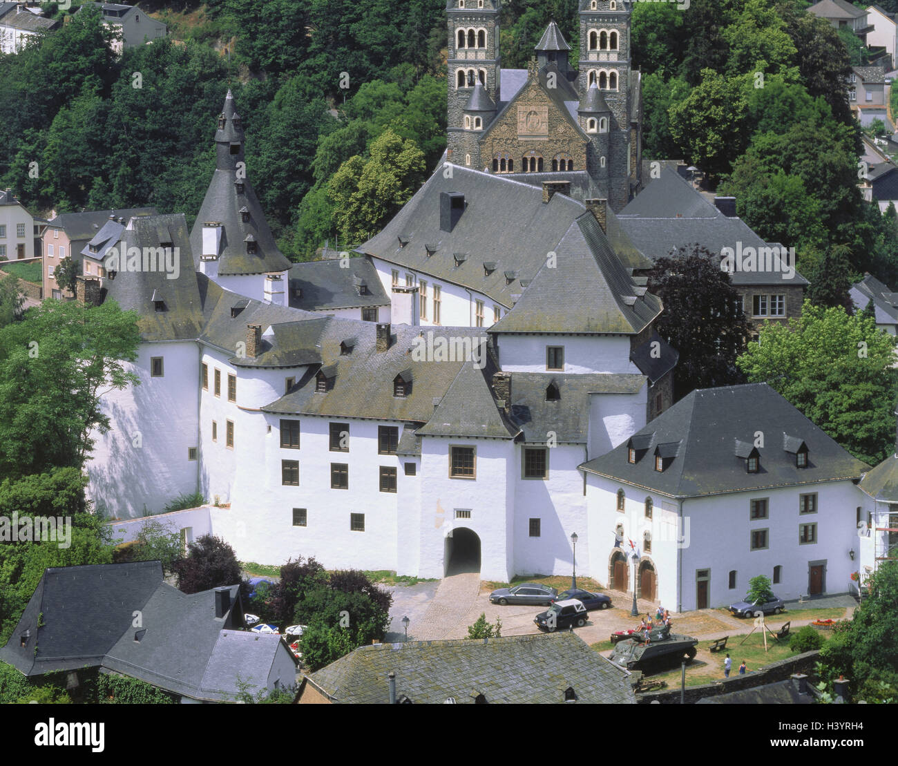 Castle of clerf hi-res stock photography and images - Alamy