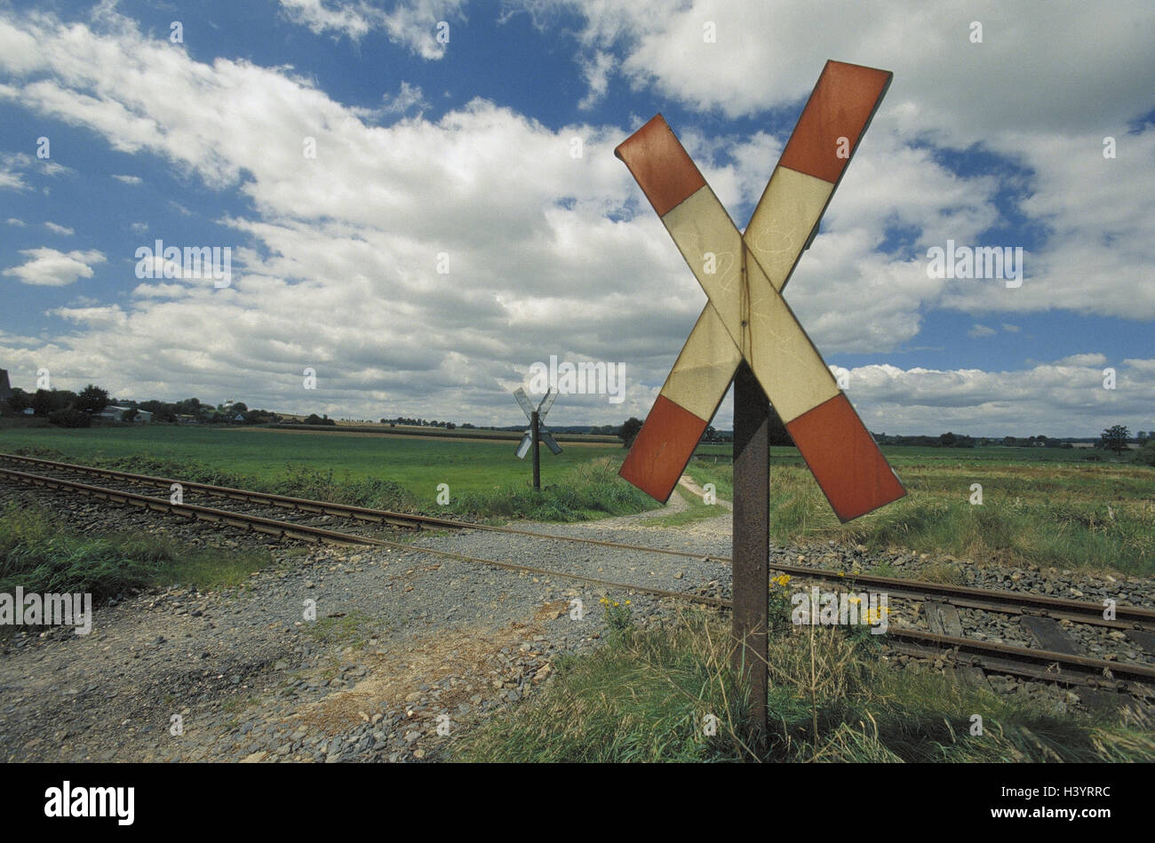 German railroad crossing sign hi-res stock photography and images - Alamy