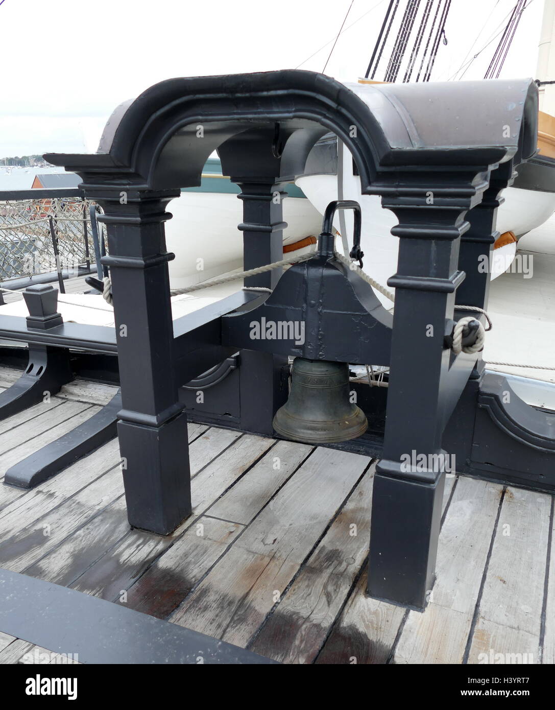 Hms victory ship hi-res stock photography and images - Alamy