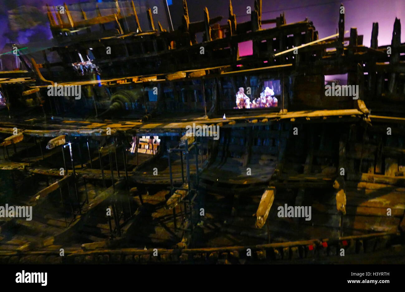 The Mary Rose is a carrack-type warship of the English Tudor navy of ...