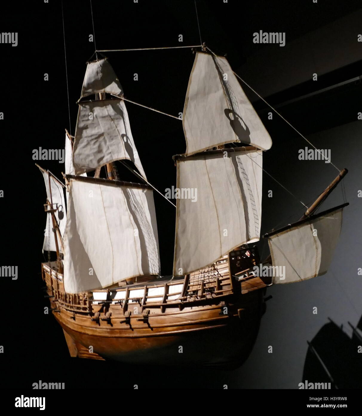 English warship henry viii hi-res stock photography and images - Alamy
