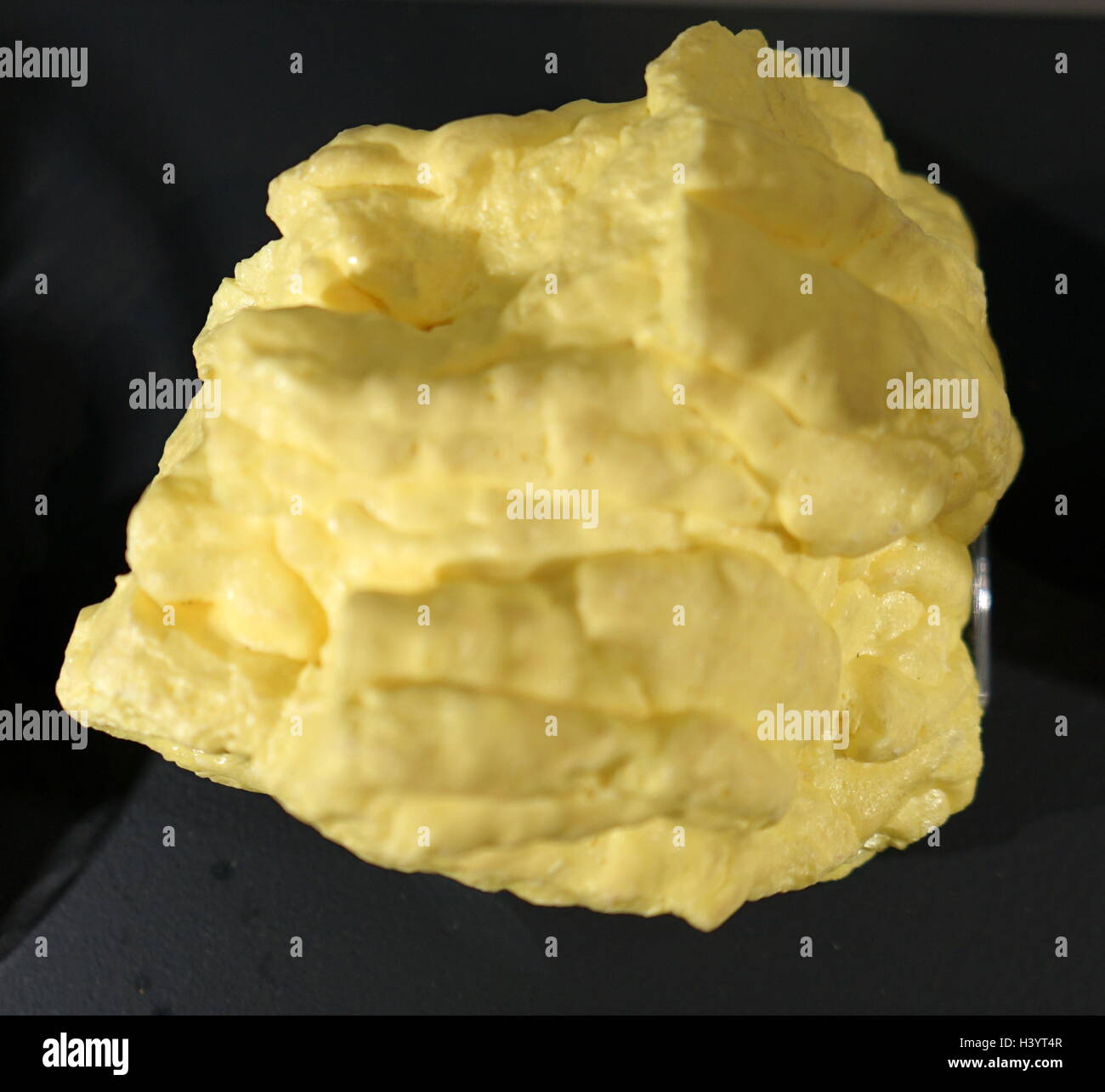 Sample of Sulfur, a chemical element. Dated 20th Century Stock Photo ...