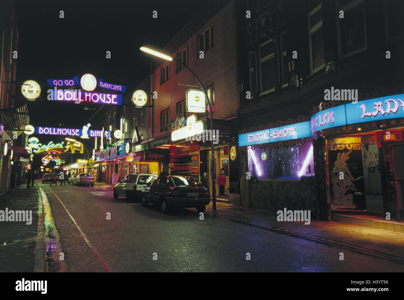 Germany, Hamburg, St. Pauli, Reeperbahn, big freedom, night clubs ...