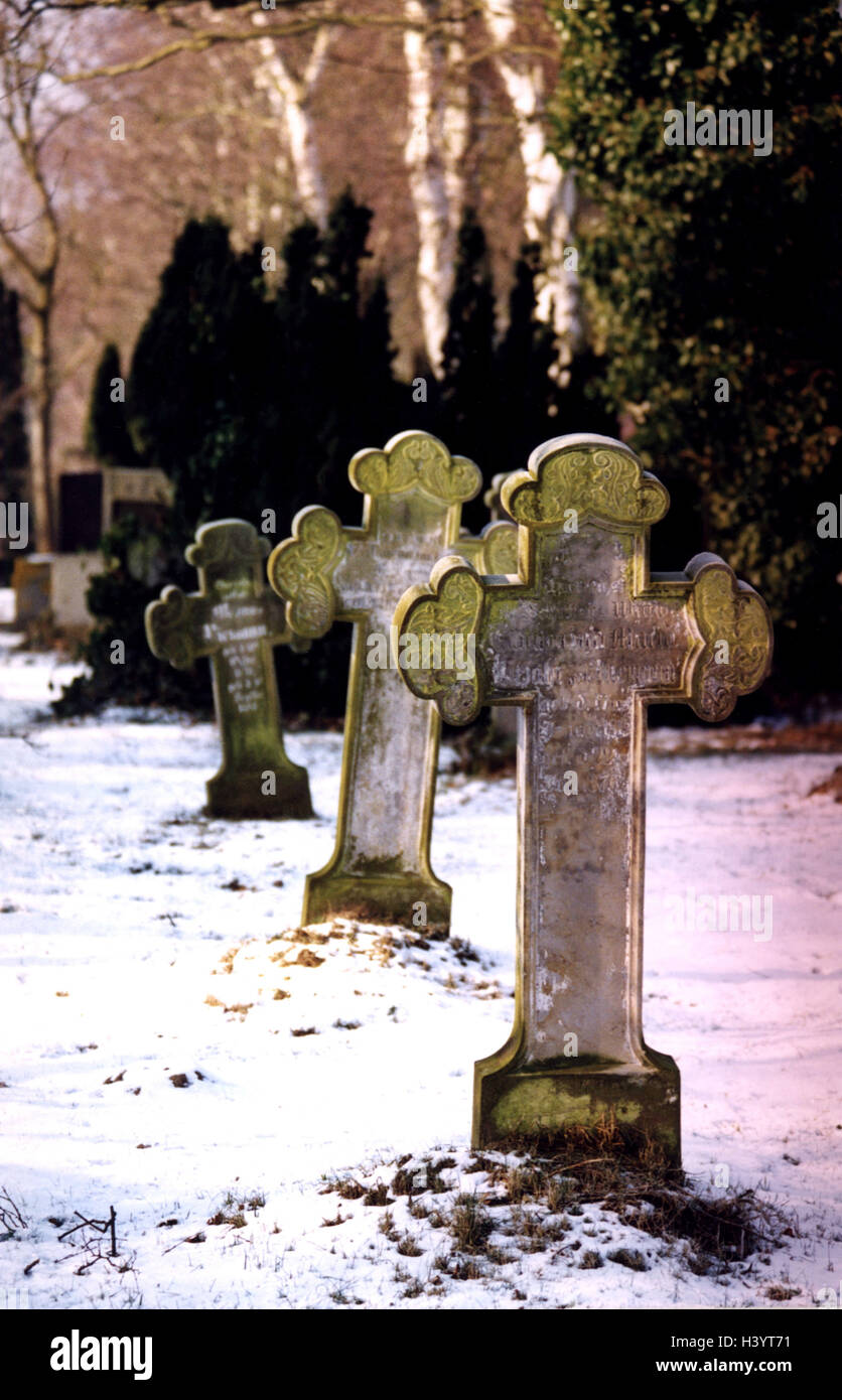 Cemetery, tombs, tomb crosses, winters, snow, cold, tombs, places rest ...