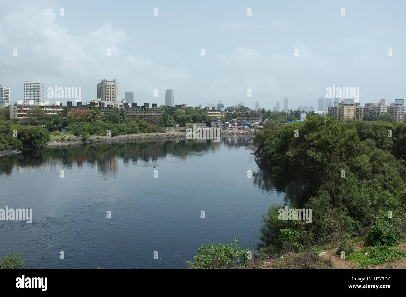 MITHI RIVER, MUMBAI, INDIA Stock Photo - Alamy